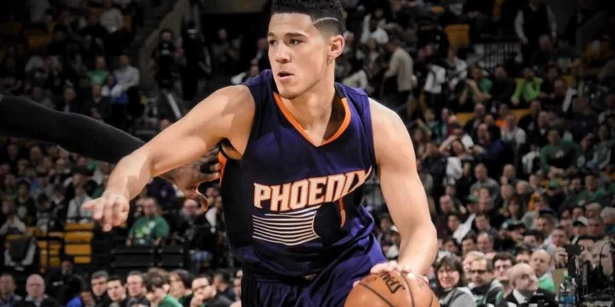 Devin Booker de Phoenix Suns anotó 70 puntos en la NBA | Filo News