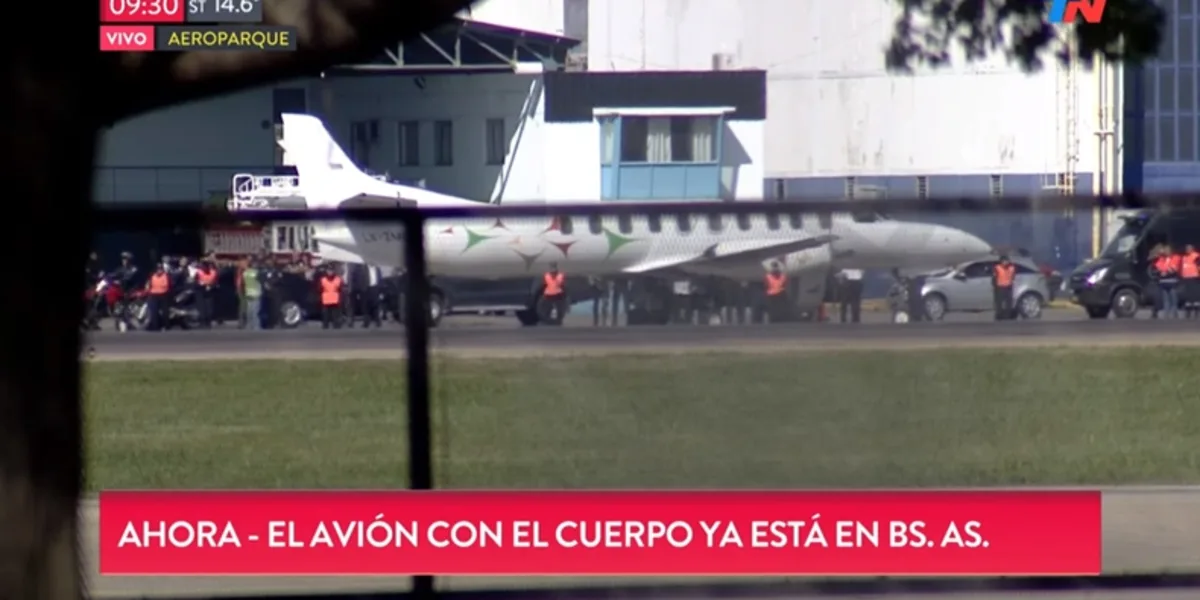 Aterrizó en Buenos Aires el avión con el cuerpo encontrado en el río ...