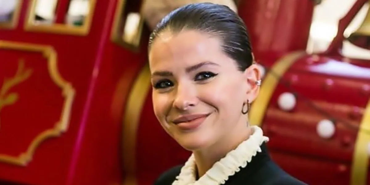 Con los pelos al viento y su panzota de embarazo: la felicidad de la ...