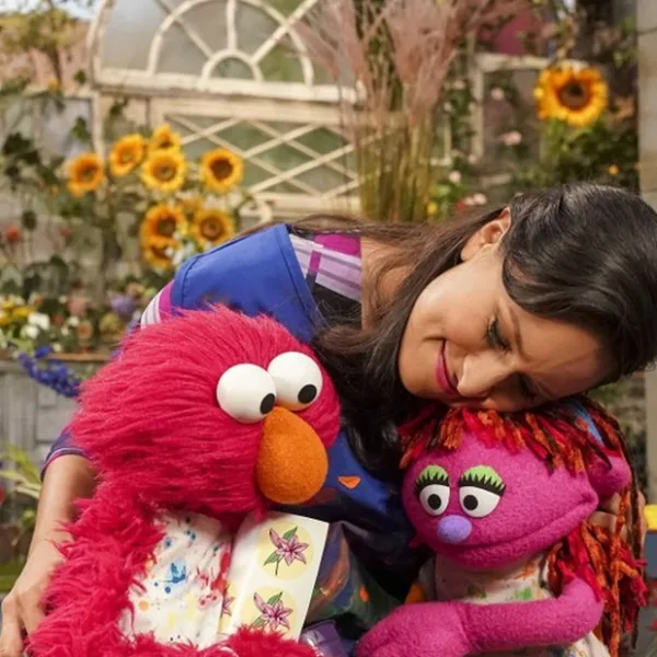 Lily, el muppet sin hogar: un nuevo personaje en Plaza Sésamo | Filo News