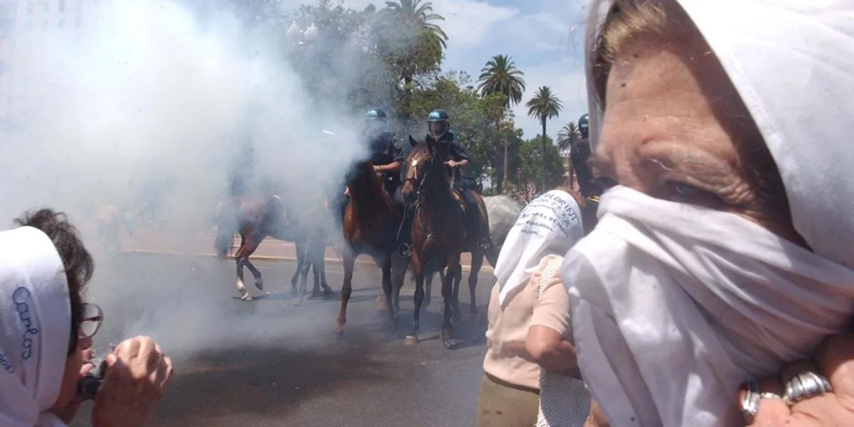 A 17 años del trágico 20 de diciembre de 2001, el día que estalló ...