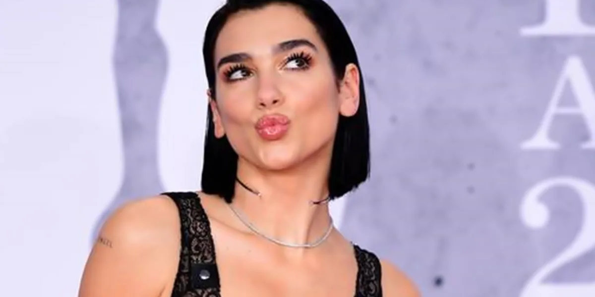Dua Lipa conoció a su ídola y se tomó una fotografía | Filo News