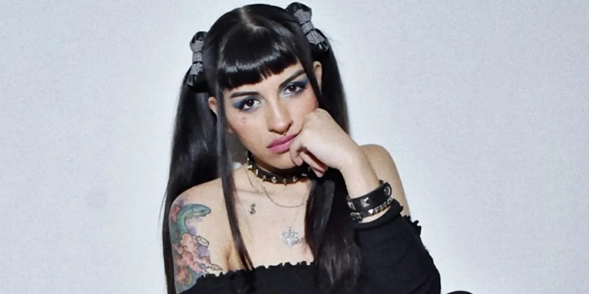 Tras el estreno de su videoclip, Cazzu llegó a la Rolling Stone ...