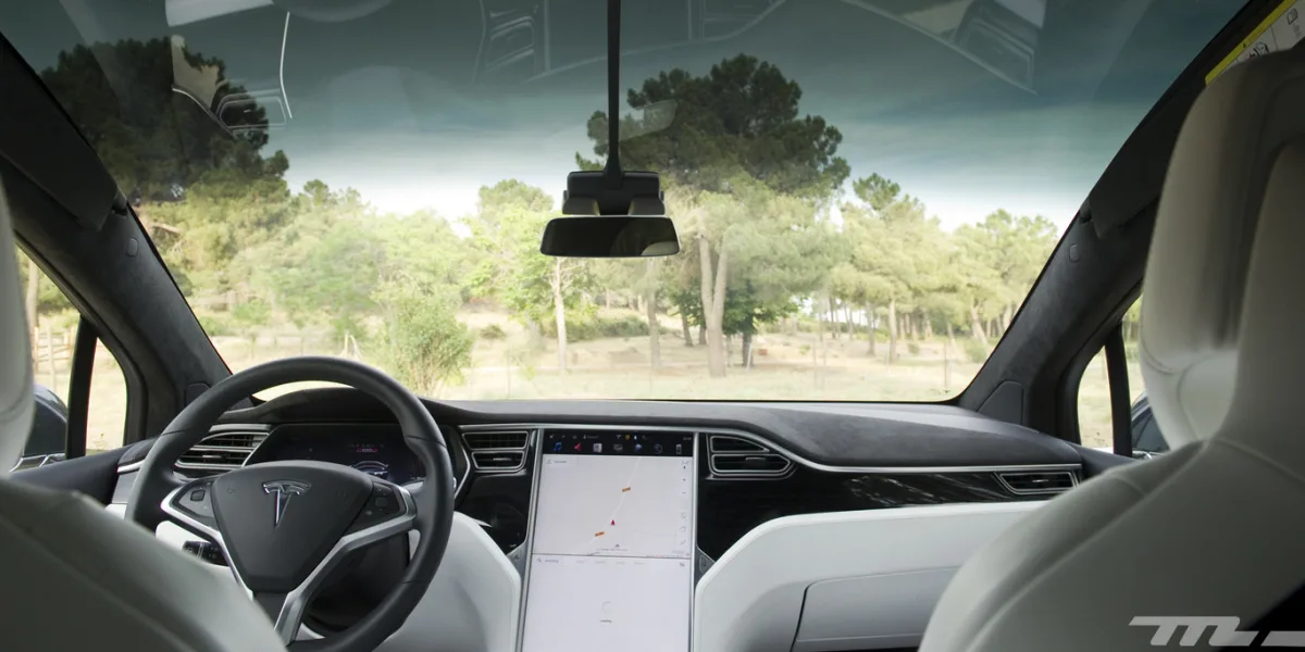 Tesla revoluciona el sistema del limpiaparabrisas y patenta uno ...