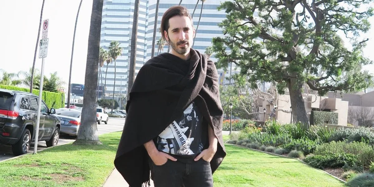 Conocé a Rodrigo Crespo, el cantante argentino nominado a los Latin ...