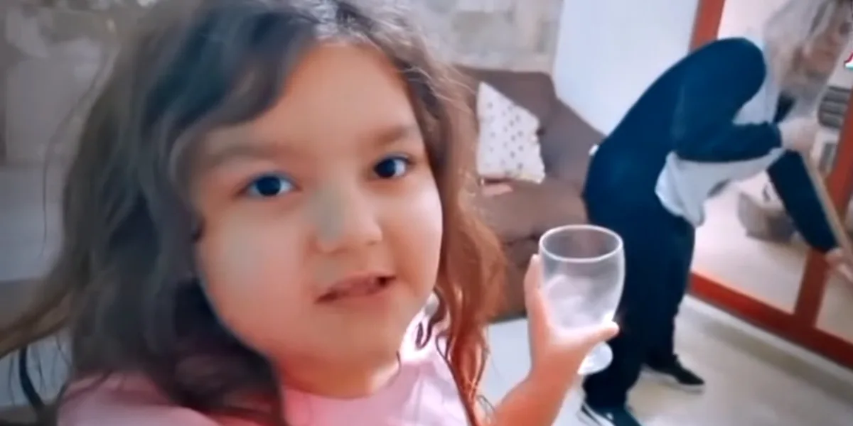 'Qué linda te ves trapeando, Esperancita': el origen del video de Tik ...