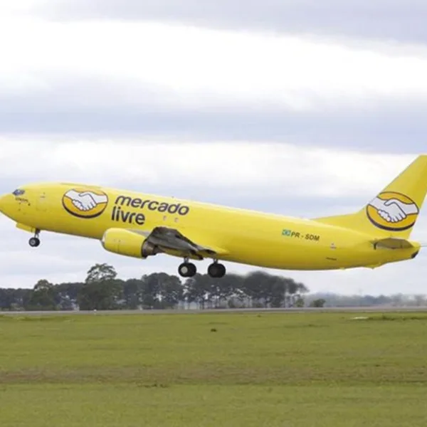 Mercado Libre inaugura su propia flota de aviones para hacer entregas | Filo News