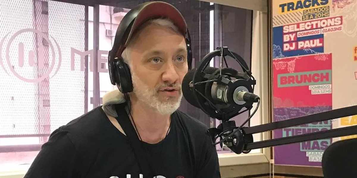 Andy Kusnetzoff anunció que "Perros de la calle" se muda de radio ...