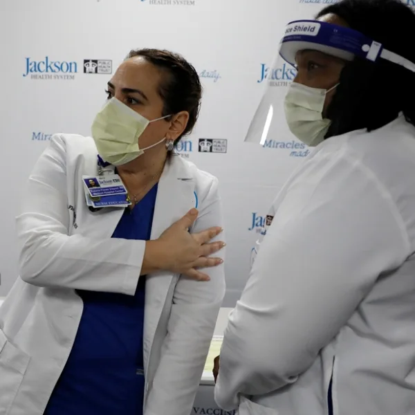 Triple Récord En Estados Unidos Casos Muertes Y Hospitalizaciones Por