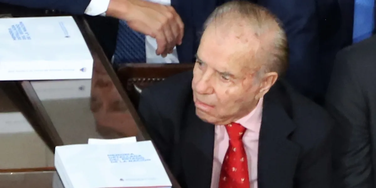 Menem continúa estable e internado en la clínica Los Arcos | Filo News