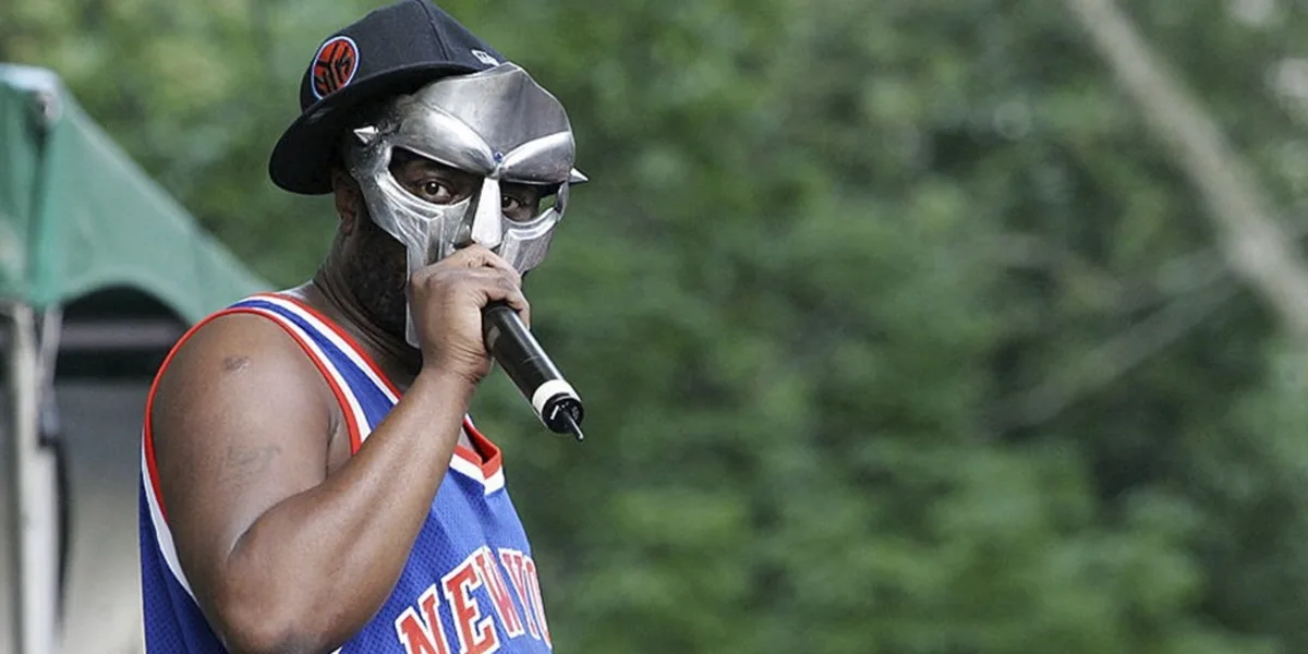 Falleció en Halloween el rapero MF DOOM y se conoció el jueves la ...