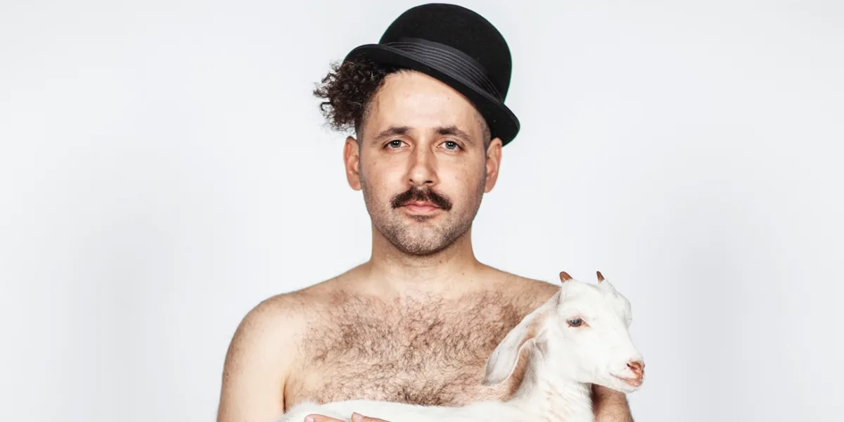 El ex Calle 13 Eduardo Cabra lanza su EP "CABRA" | Filo News