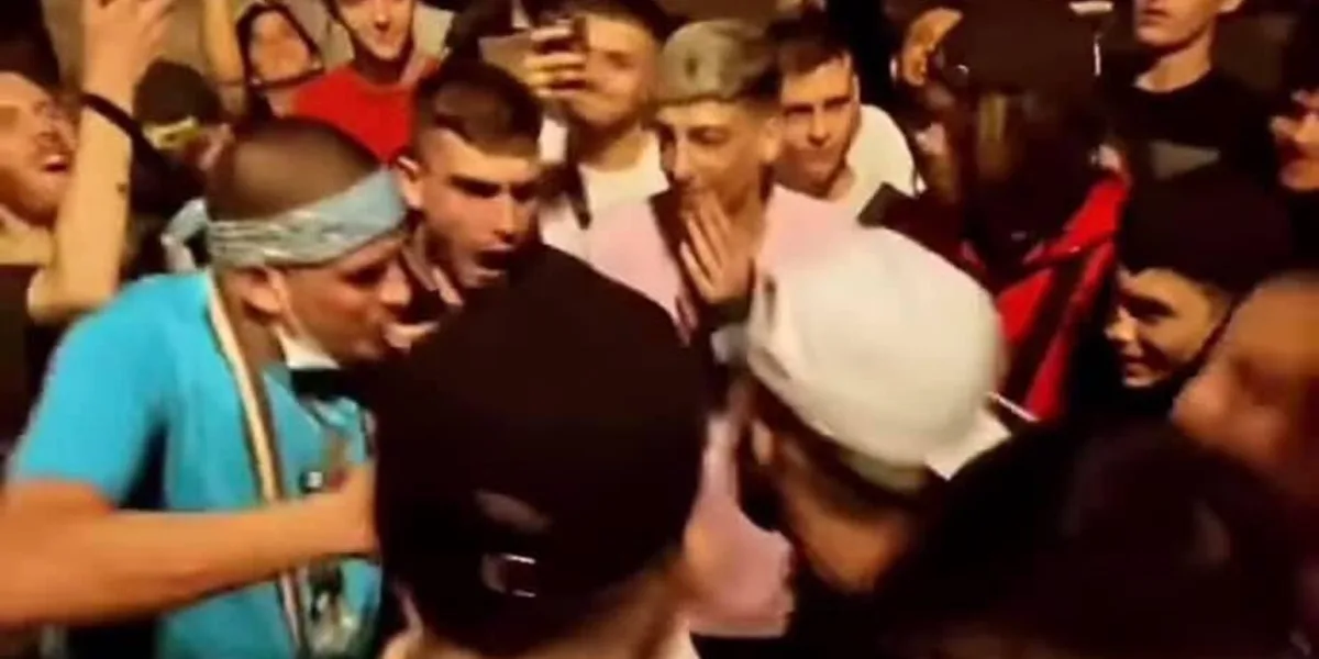 Video inédito: Klan, Duki, Trueno, Bizarrap y Stuart en una plaza de ...