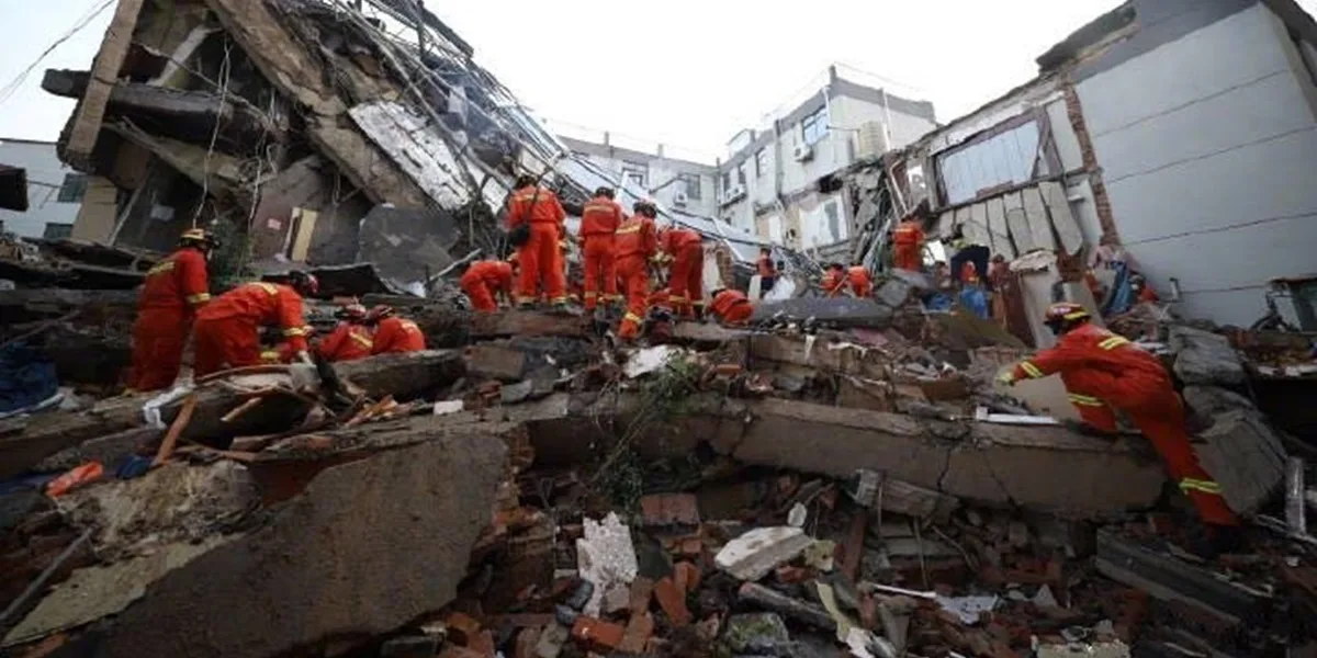 Se derrumbó un hotel en China: al menos un muerto y diez desaparecidos | Filo News