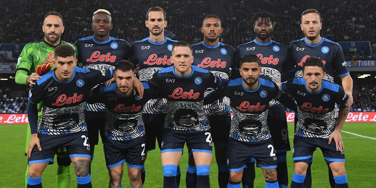 Napoli Jugó con su remera homenaje a Diego Maradona | Filo News