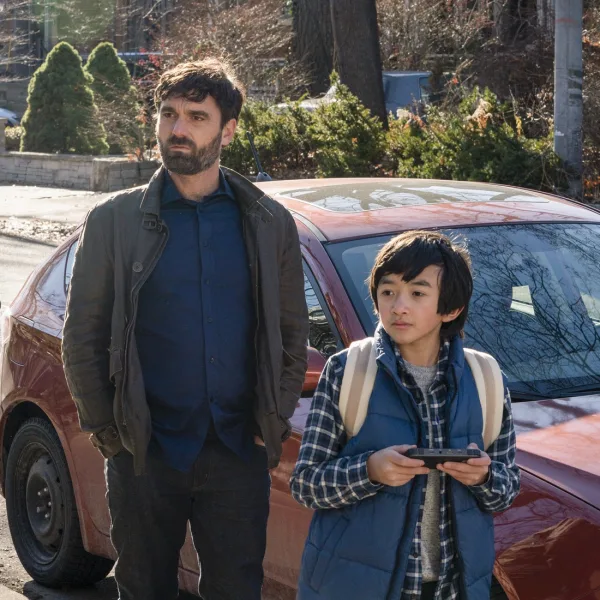 Anuncian la fecha de estreno de la nueva serie de comedia "Sort of ...