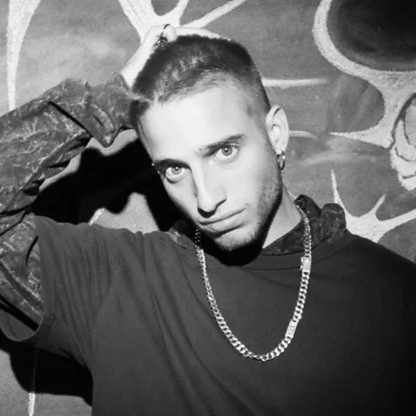 Tras el estreno de 'Oscuro Éxtasis', Wos agotó cuatro funciones en ...