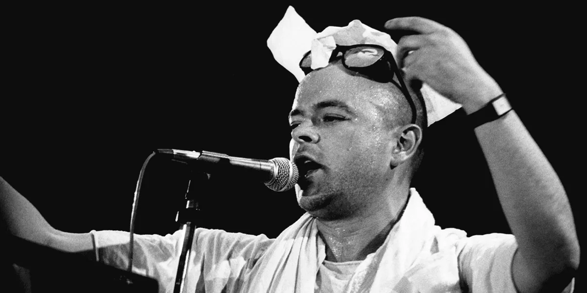 Se cumplen 34 años de la muerte de Luca Prodan, líder de Sumo e ícono ...