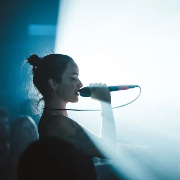 La artista techno pop Ela Minus anuncia su primera fecha en Argentina ...