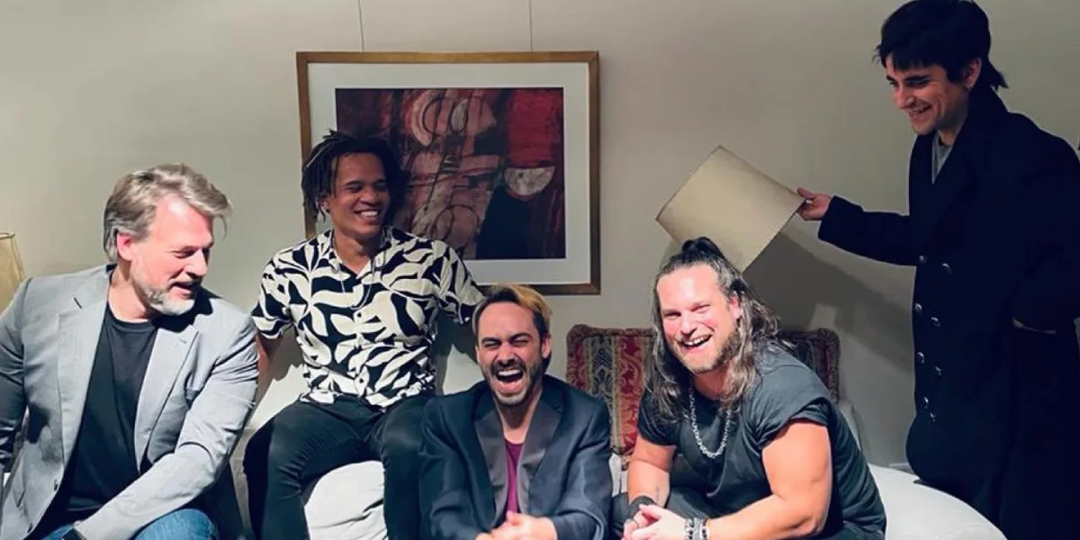 La primera foto a Mambrú a 20 años del comienzo de la banda que marcó ...