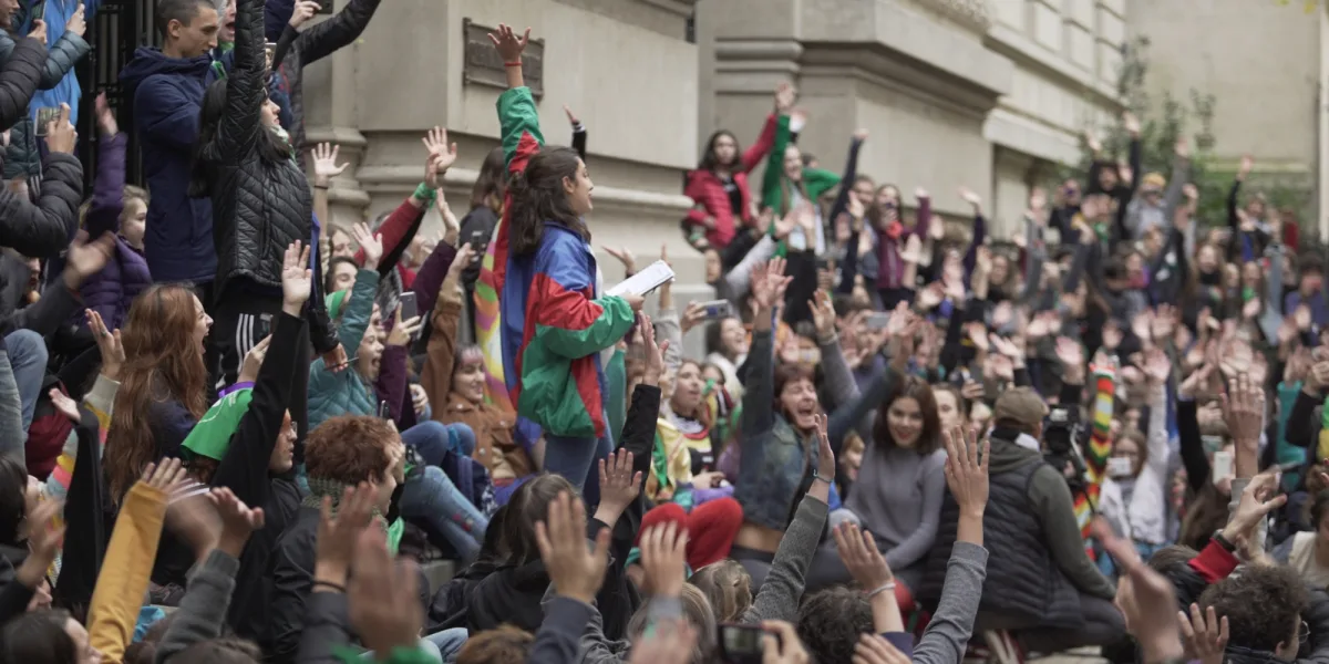 Alejandro Hartmann presenta una película sobre el Colegio Nacional de ...