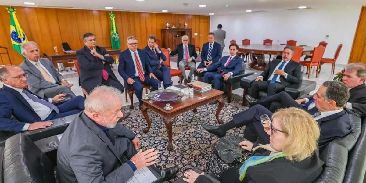 Brasil: los tres Poderes del Estado condenaron "los actos terroristas ...