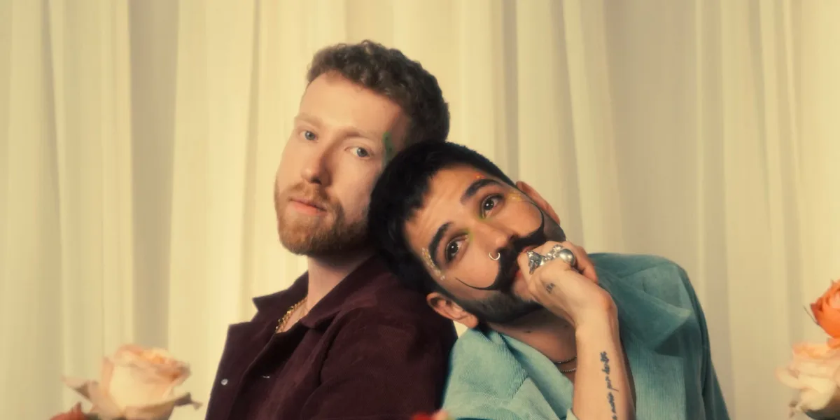 El canadiense JP Saxe se une a Camilo para lanzar "Moderación" | Filo News