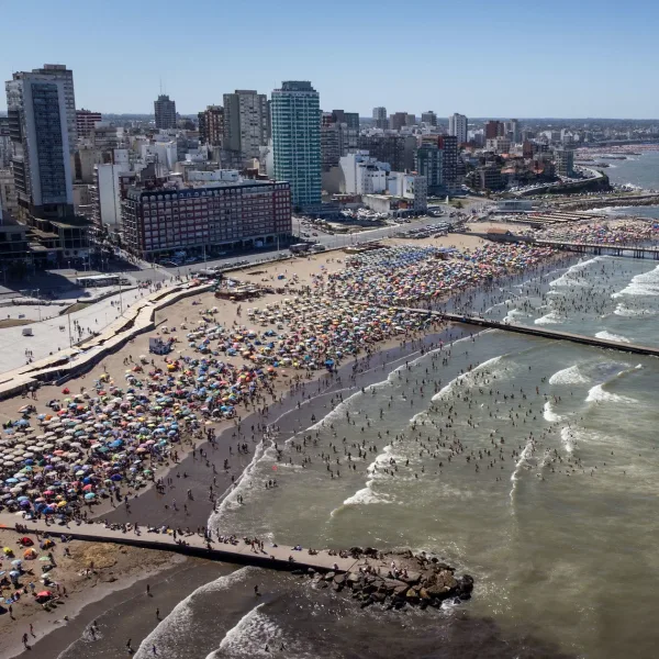 Mar del Plata recibió a 3 millones de turistas: claves de un récord ...