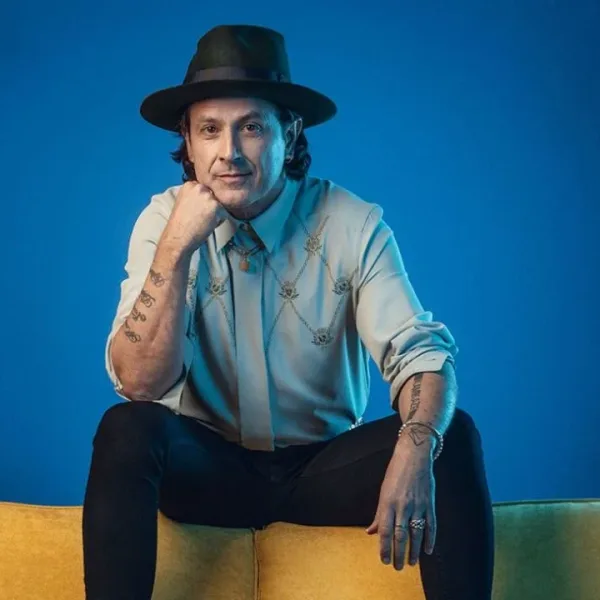 Con invitados y sus clásicos, Coti encendió el Complejo Art Media ...