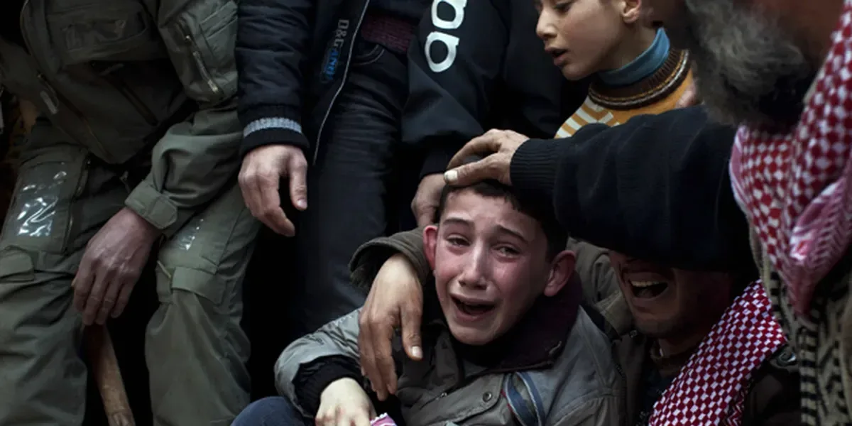 Dos argentinos, el escritor Hernán Díaz y el fotógrafo Rodrigo Abd ...