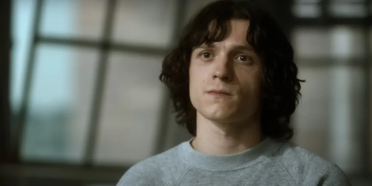 Tom Holland y Amanda Seyfried protagonizan la nueva serie "The Crowded Room", que estrenó su ...