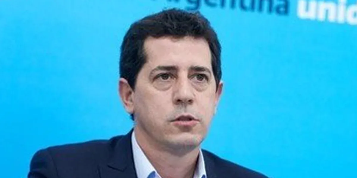 Wado de Pedro, en campaña: "Estamos volviendo a entusiasmar a los pibes ...