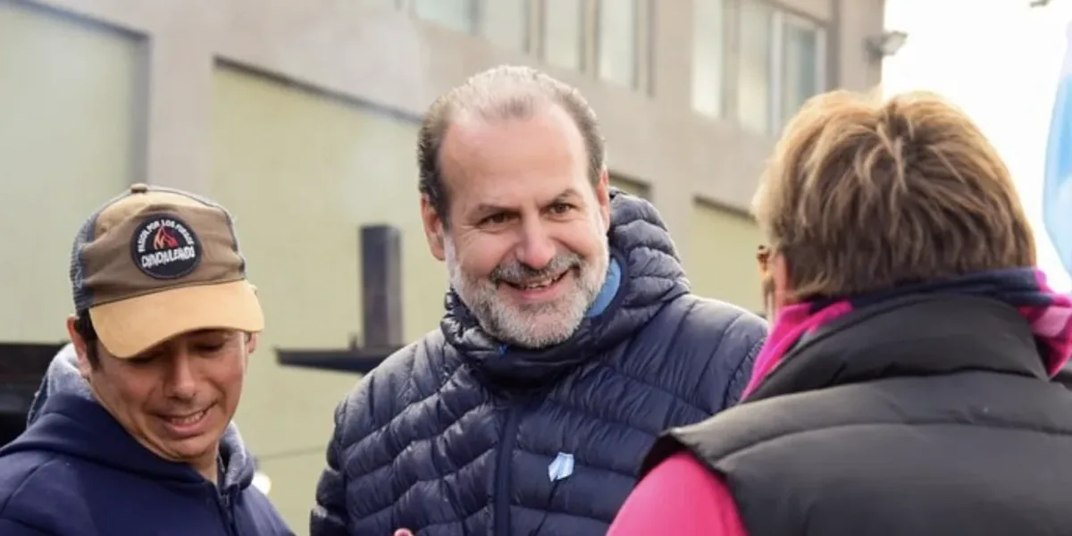 Federico Susbielles lanzó su precandidatura a intendente de Bahía Blanca por el Frente de Todos ...
