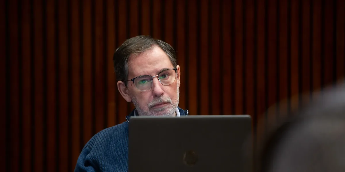 Jorge Rivas presentó una IA de acceso universal que recupera la voz ...