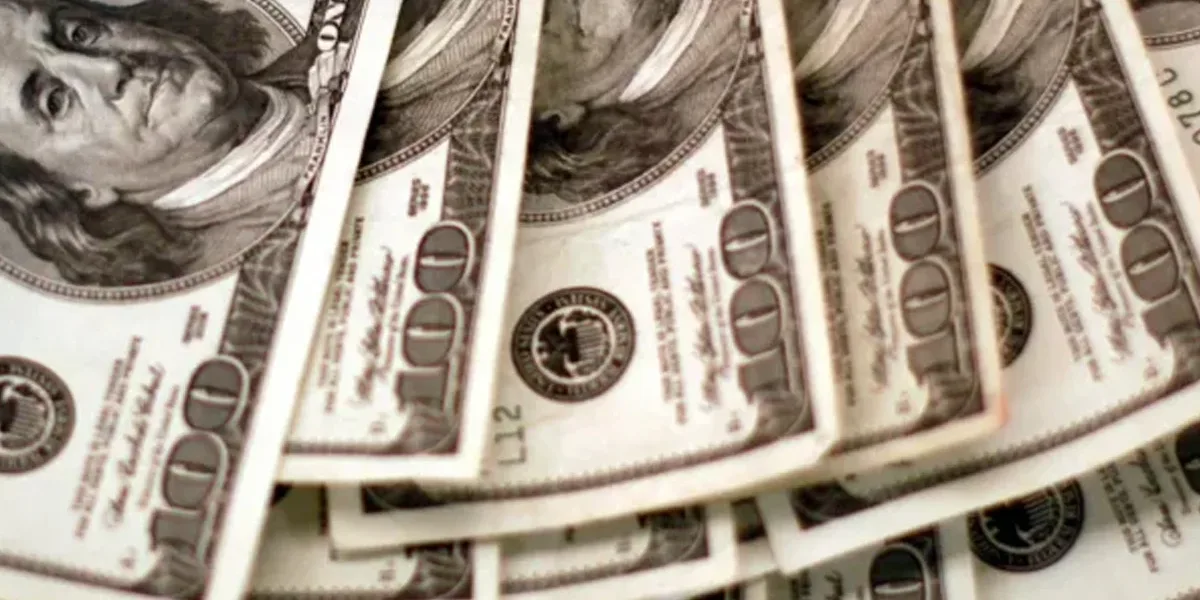 El dólar blue alcanza un nuevo récord tras las medidas económicas ...