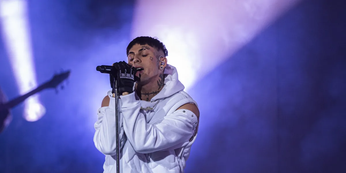 Khea presentó "Serotonina" en un show con grandes invitados | Filo News