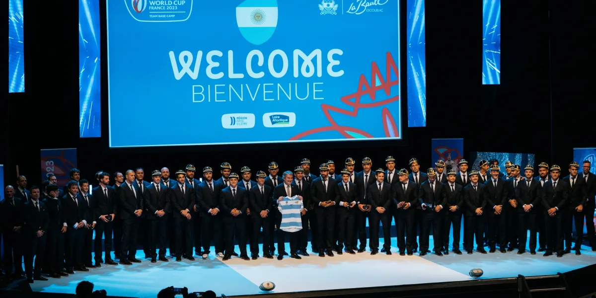 Los Pumas llegaron a Francia para disputar el Mundial de rugby | Filo News