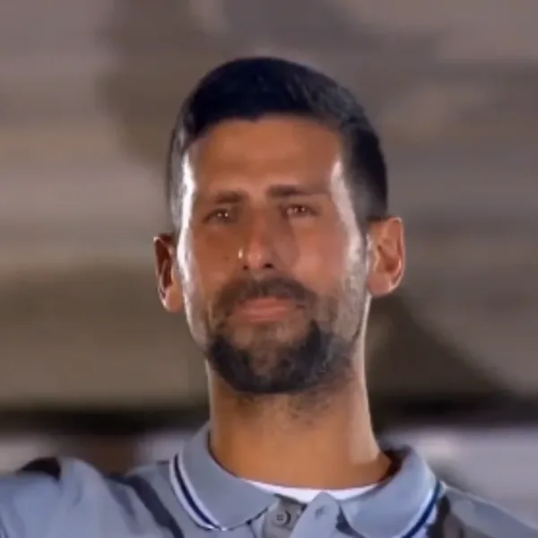 Novak Djokovic se emocionó al ver el multitudinario homenaje que le ...