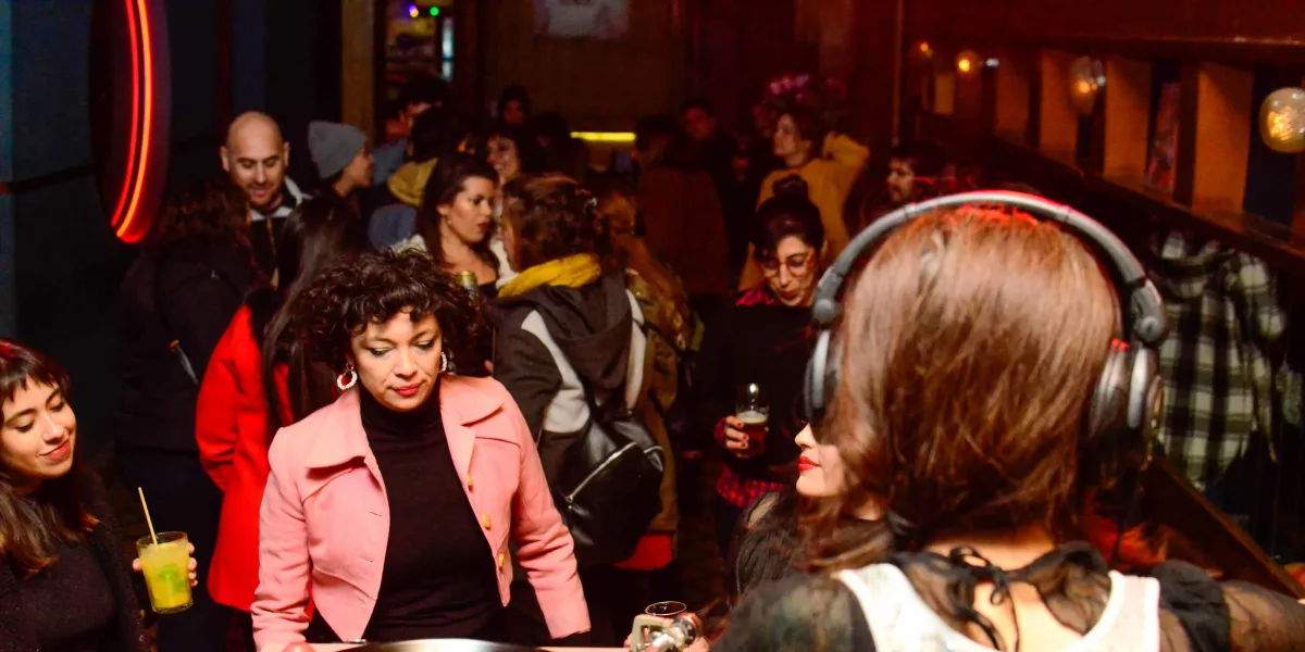 Festival Pibas Vinileras en el Centro Cultural Recoleta: talleres de ...