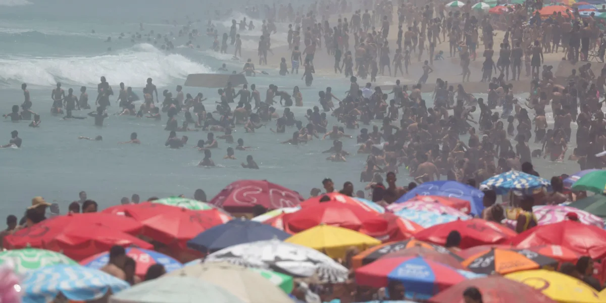 Ola de calor en Brasil: la sensación térmica en Río de Janeiro llegó a ...