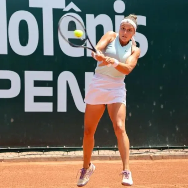 Martina Capurro venció a Podoroska y pasó a la final del WTA de ...