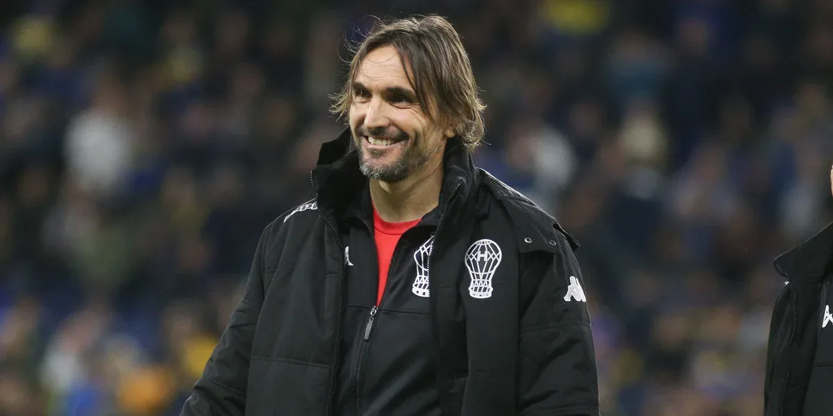 El enojo de la dirigencia de Huracán con Boca por la salida de Diego ...