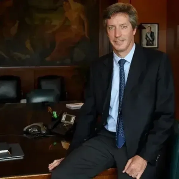 Santiago Bausili fue oficializado como presidente del Banco Central ... Santiago Bausili fue oficializado como presidente del Banco Central ...