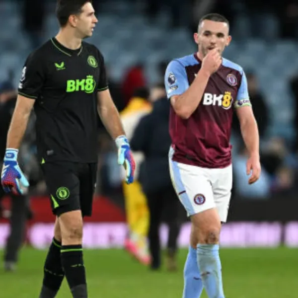 Con la presencia del Dibu Martínez, Aston Villa empató con Sheffield United y alcanzó la cima de ...