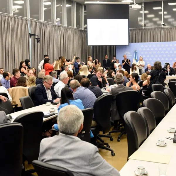 Con La Exposición De Funcionarios Comienza Este Martes El Debate Por 3692