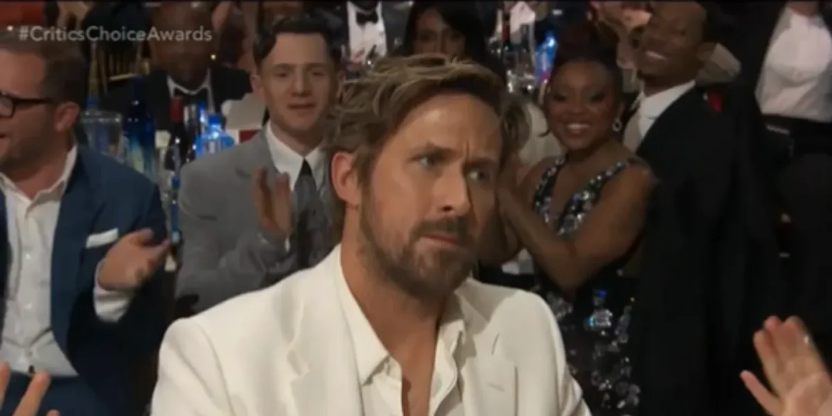 La reacción de Ryan Gosling tras ganar un premio por la canción “I’m ...