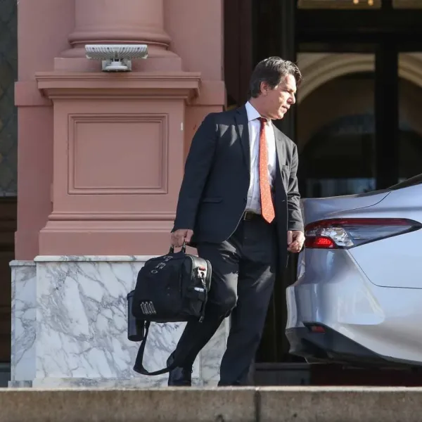 Javier Milei le dio a Nicolás Posse el control de los medios públicos ...