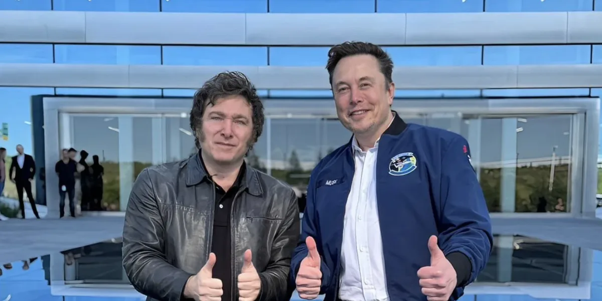 Javier Milei se reunión con Elon Musk y recorrió la fábrica de Tesla ...