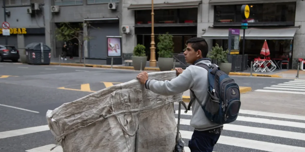 El desempleo subió a 7,7% en el primer trimestre del año, según informó ...