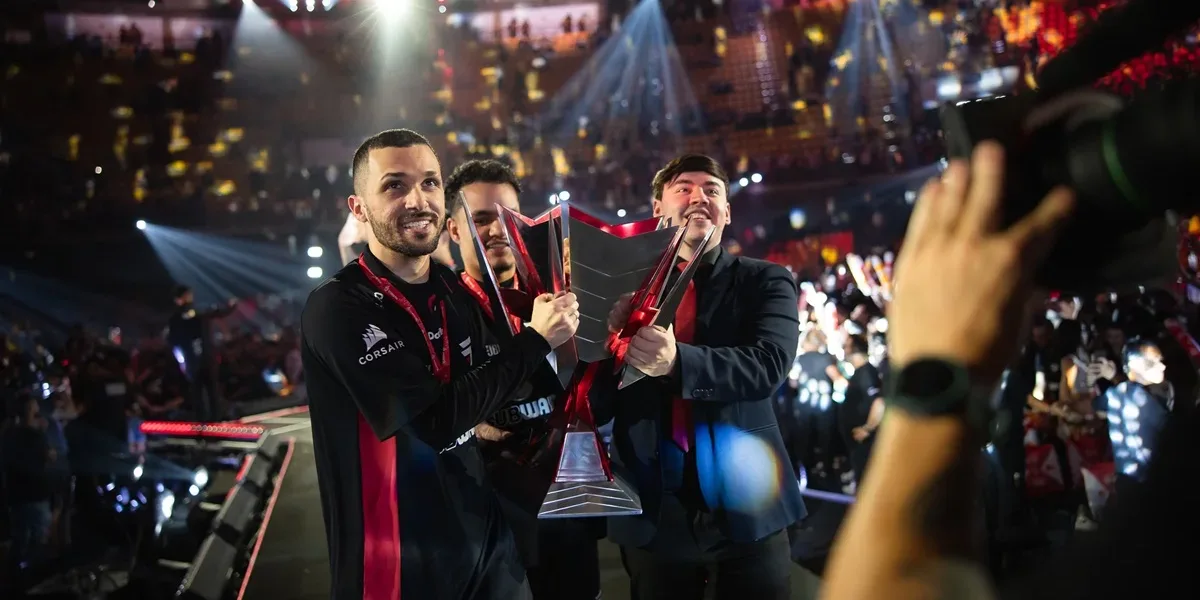 Con 10.000 hinchas presentes, se definió la liga de LoL más importante ...